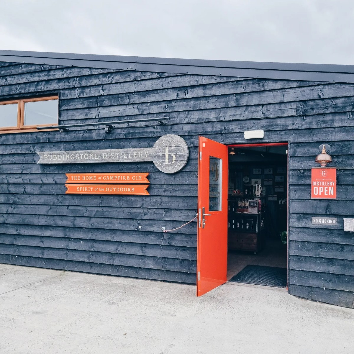 Puddingstone Distillery – The Home of Campfire Gin